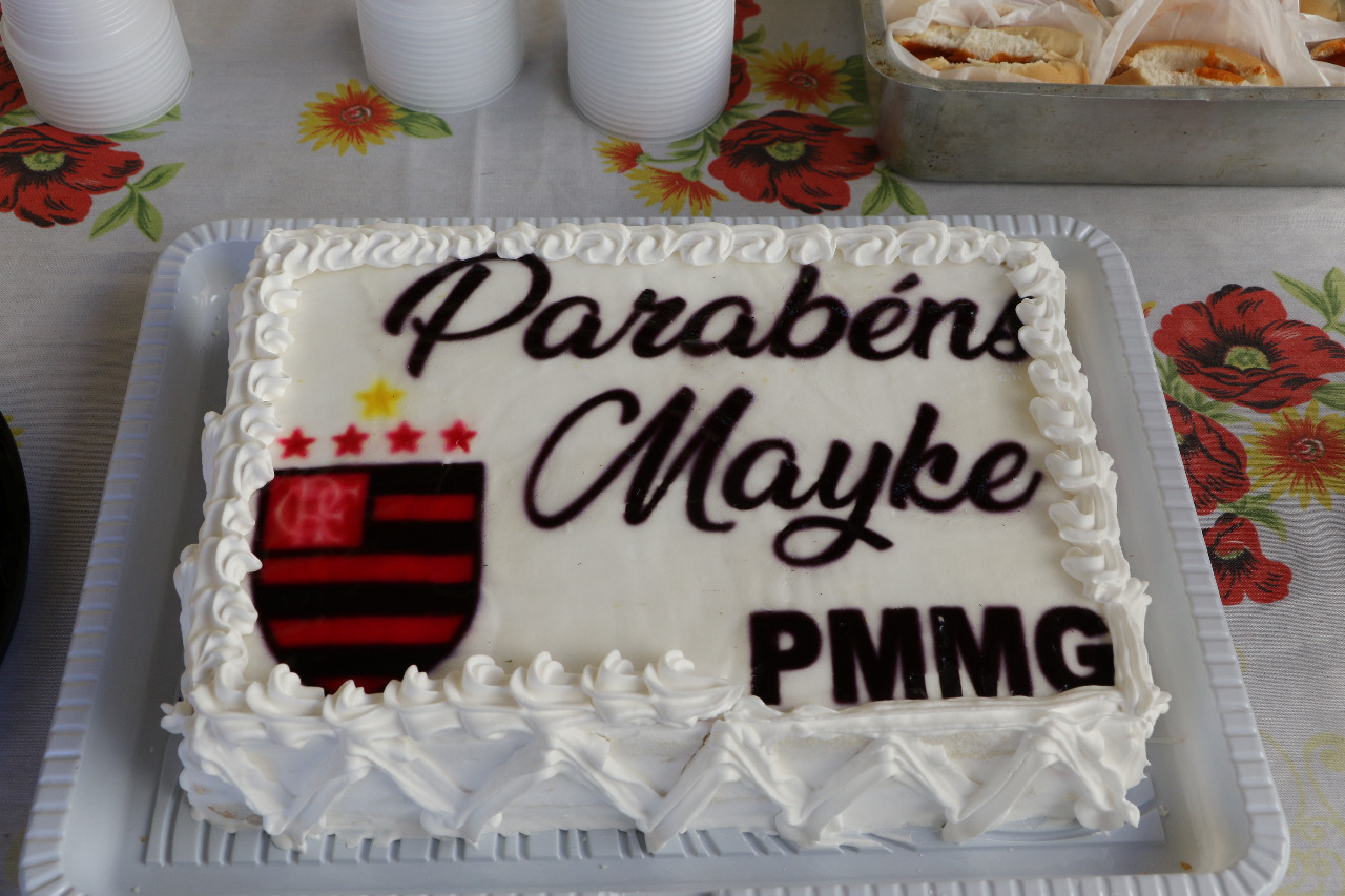 Jovem que sonha em ser policial recebe surpresa da PM durante o ... Jovem que sonha em ser policial recebe surpresa da PM durante o ...